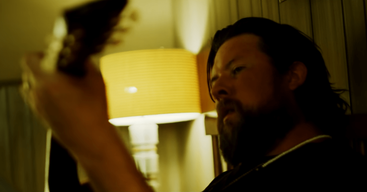 Zack Williams gives gripping vocal in “Heart of God”