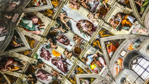 sistine chapel ceiling size