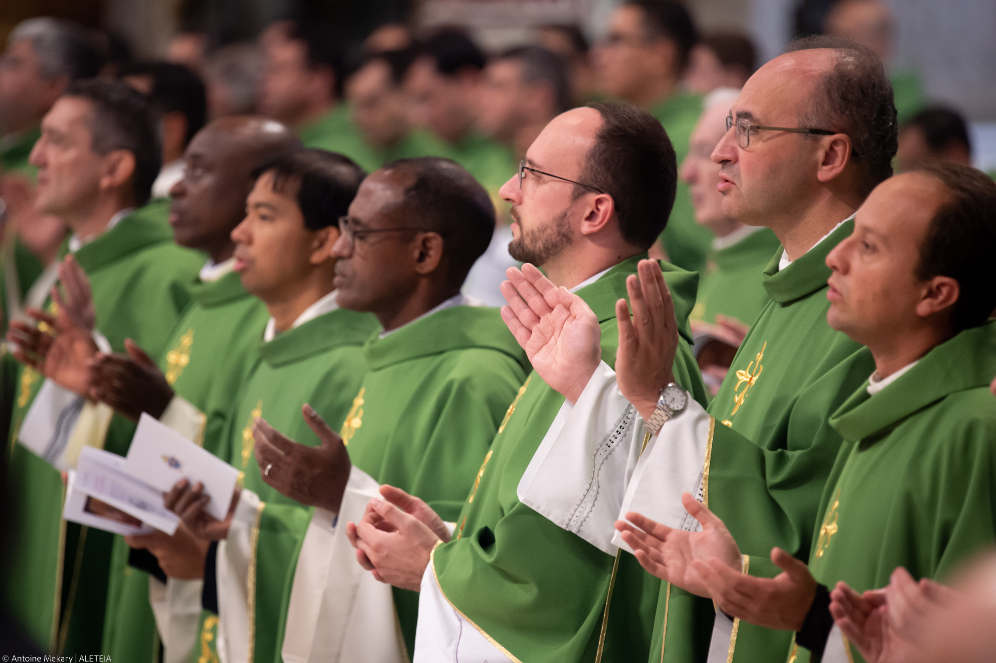 Let us light candles of hope: Pope’s homily at World Day of the Poor ...