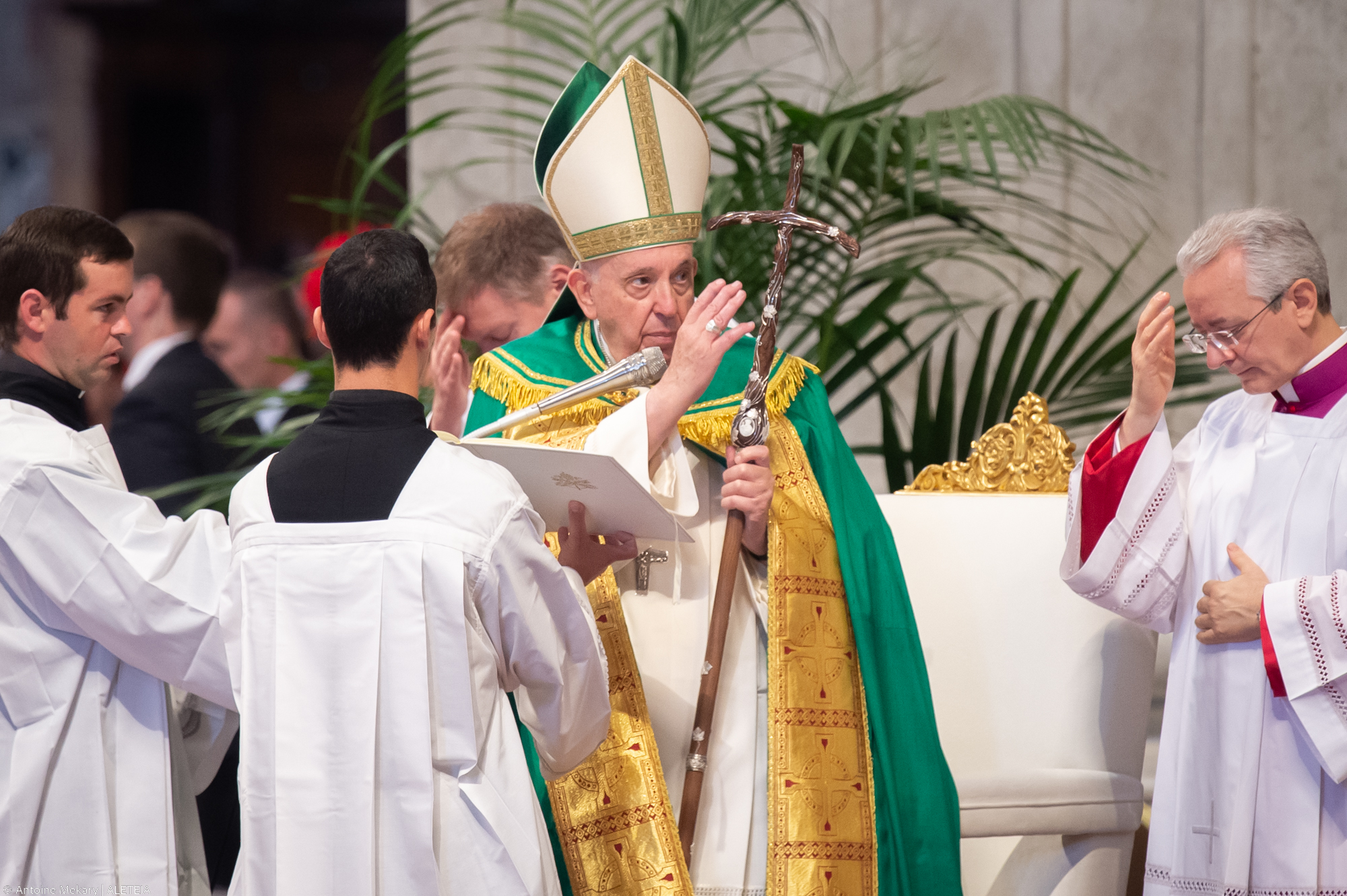 Let us light candles of hope: Pope’s homily at World Day of the Poor ...