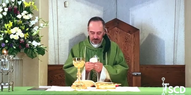 Video of priest crying during Mass went viral — Aleteia talked to him ...