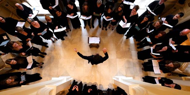 Musical surprise: Orthodox choir sings "Take Me Home, Country Roads"