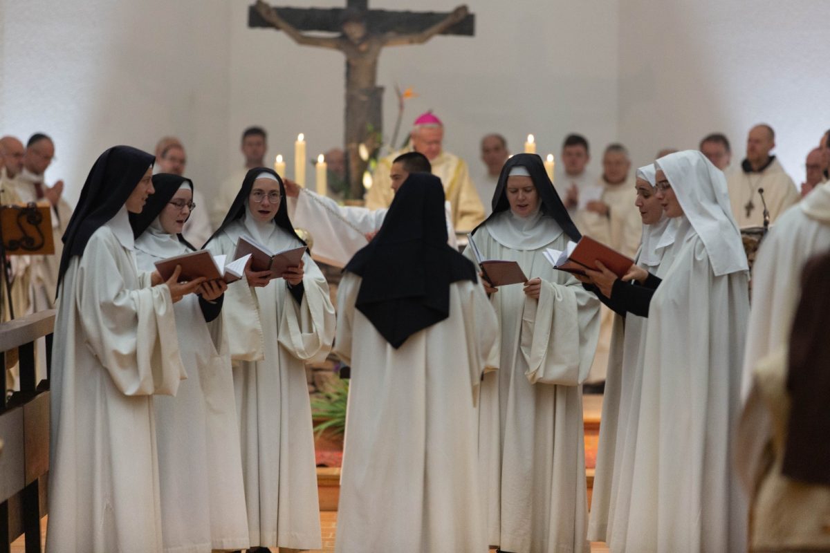 These French nuns are multiplying thanks to the prayers of a young ...