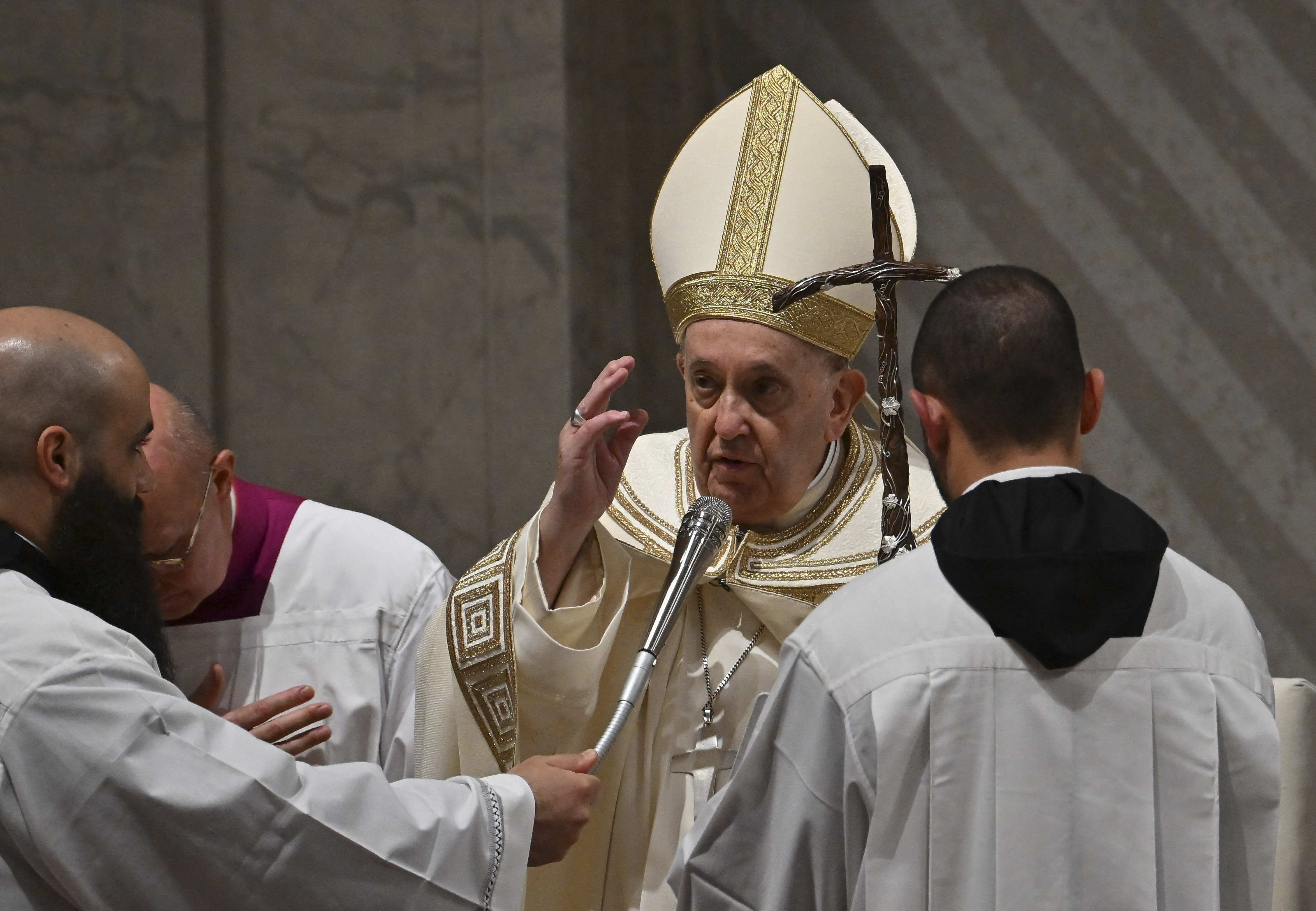 “So noble, so kind”: Pope Francis thanks God for gift of Benedict XVI