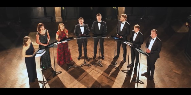 VOCES8 sings an Irish carol arranged by a member's dad