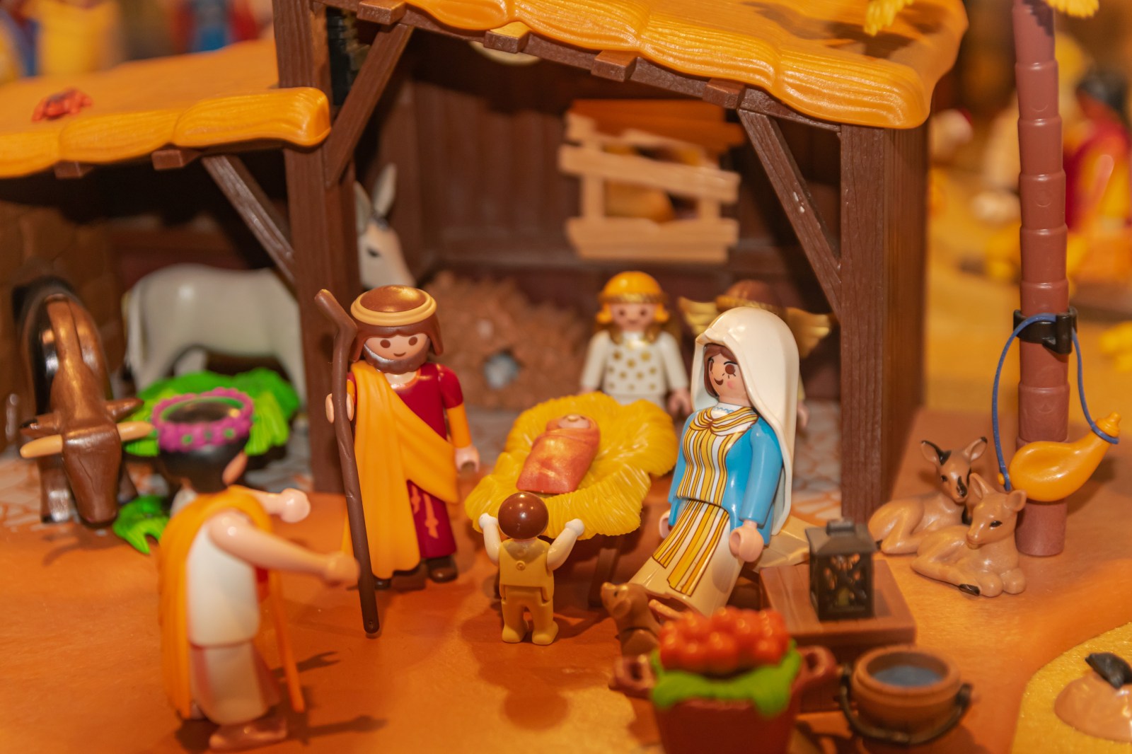 A Nativity scene made with 900 Playmobil toys