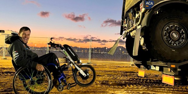 The encouraging message of a paraplegic driver who competes in rallies