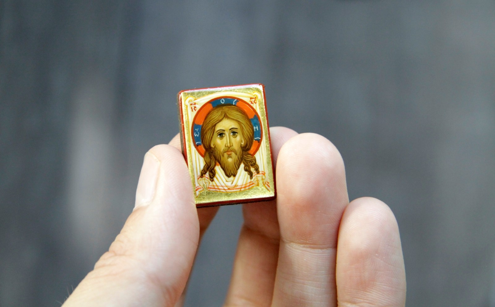 10 Bible verses that will show you Christ's face