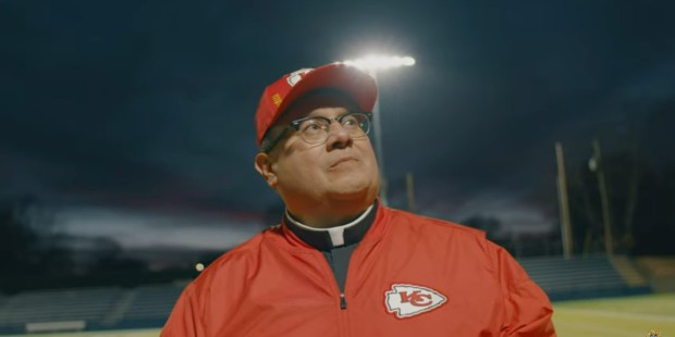 Meet the Kansas City Chiefs’ chaplain who is a “coach on God’s team”