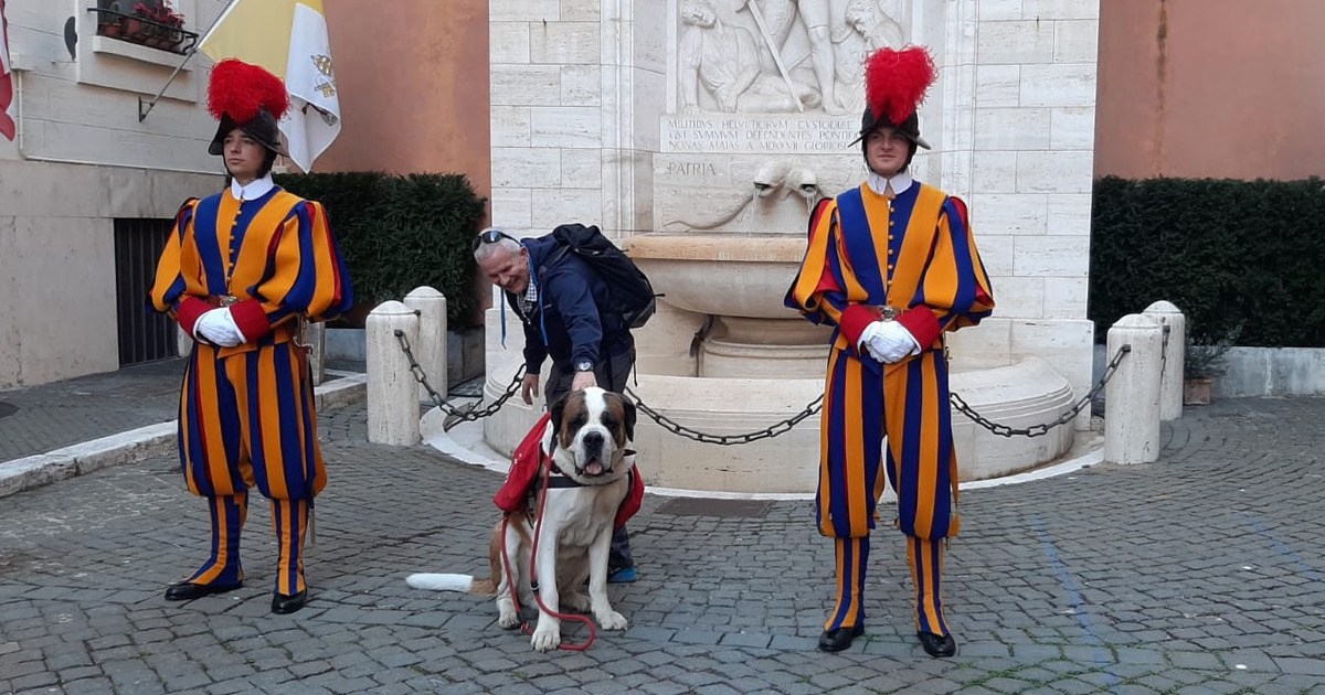 Pilgrim St. Bernard and his owner visit Pope Francis