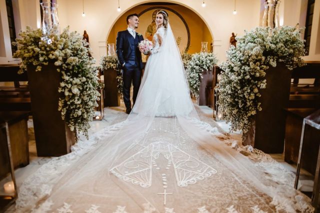 Veil with image of Our Lady becomes trend among Catholic brides