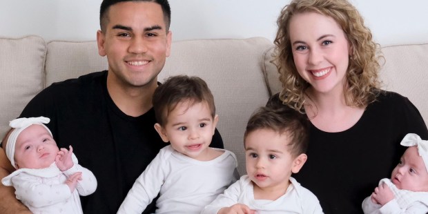 Couple has 2 sets of identical twins in just over a year