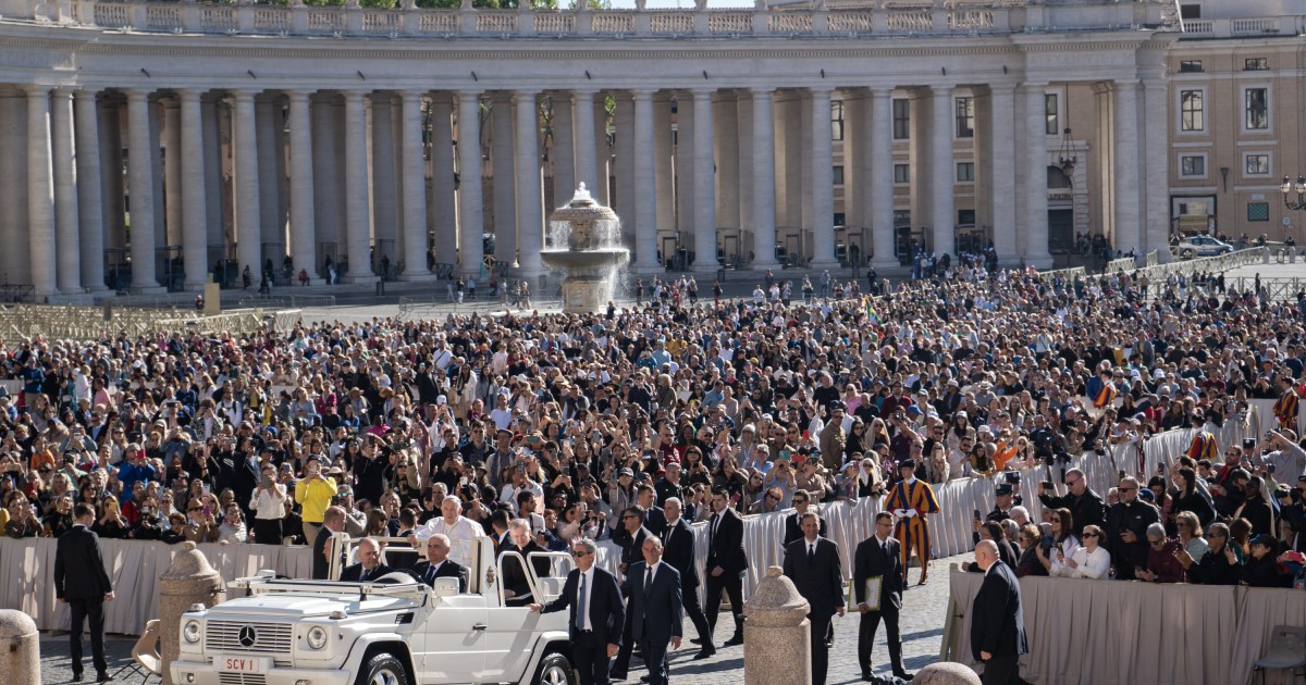 Pope: Like an 'antenna' taking in problems: Who are they?