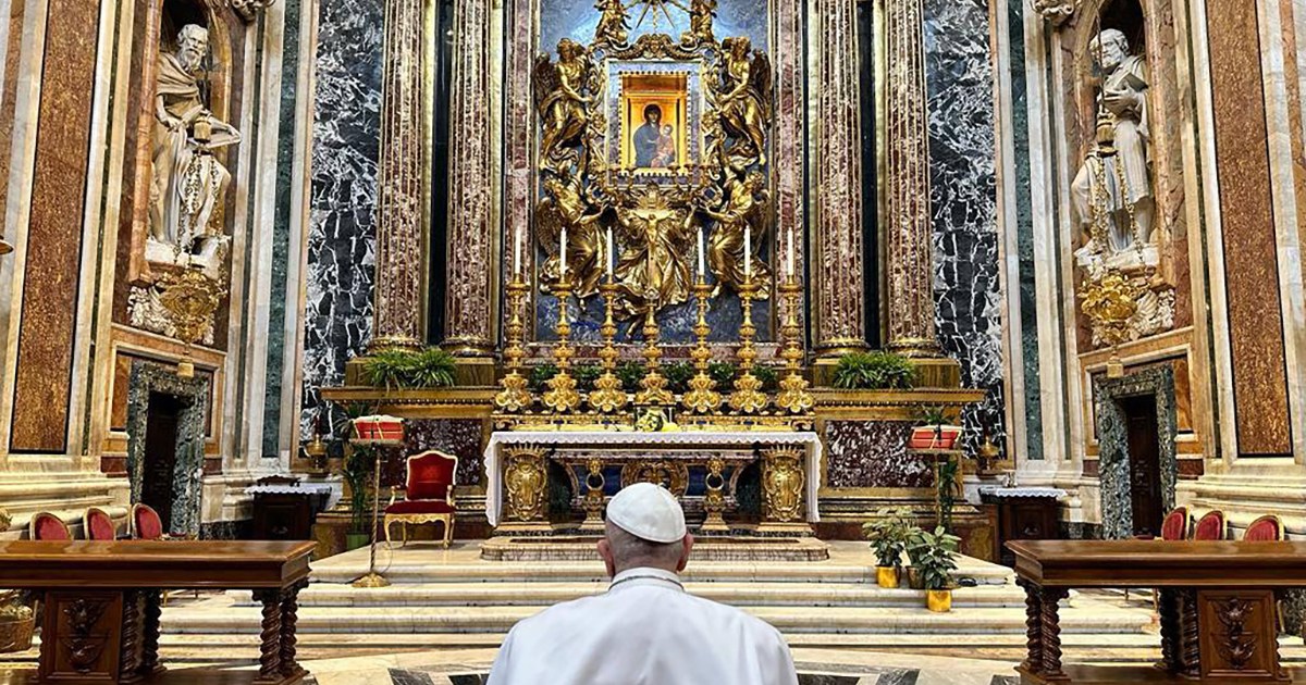 Pope watches “miracle of the snow” in St. Mary Major