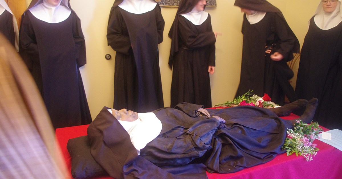 USA nun's body incorrupt: Bishop reports examiners' verdict