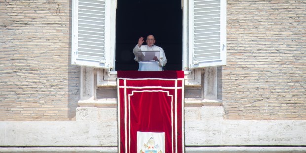 Pope: A prophet “reads” the present, but not like news
