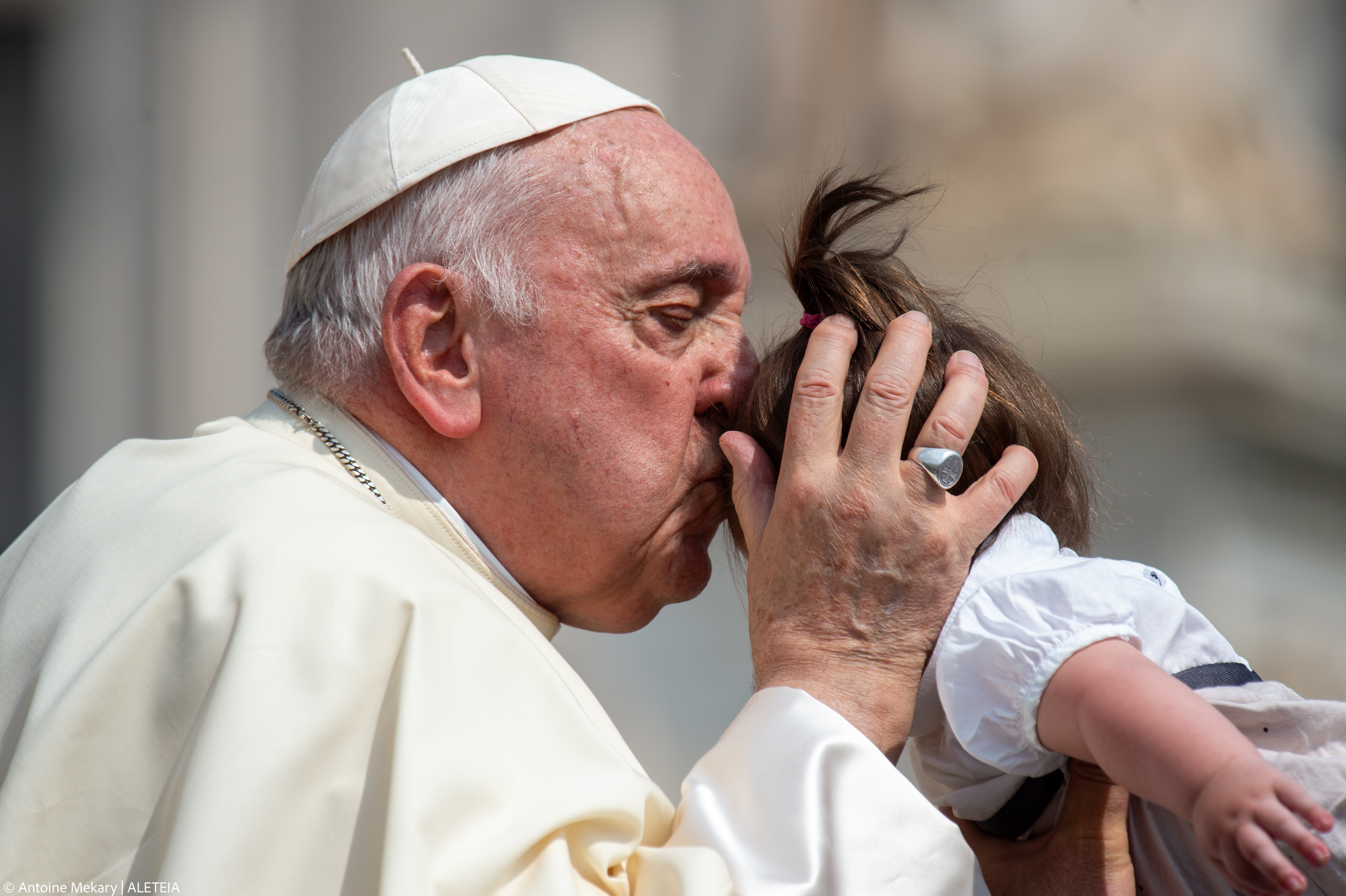 Pope points to Aussie saint: Confident God always provides
