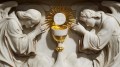 Pope Francis: 5 fruits of Eucharistic Adoration