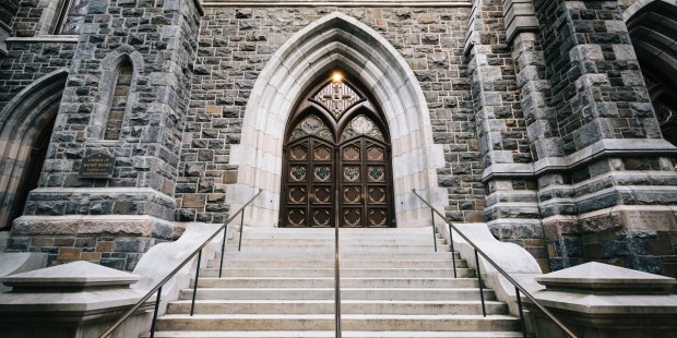 New Haven merges 8 parishes to strengthen Catholic community