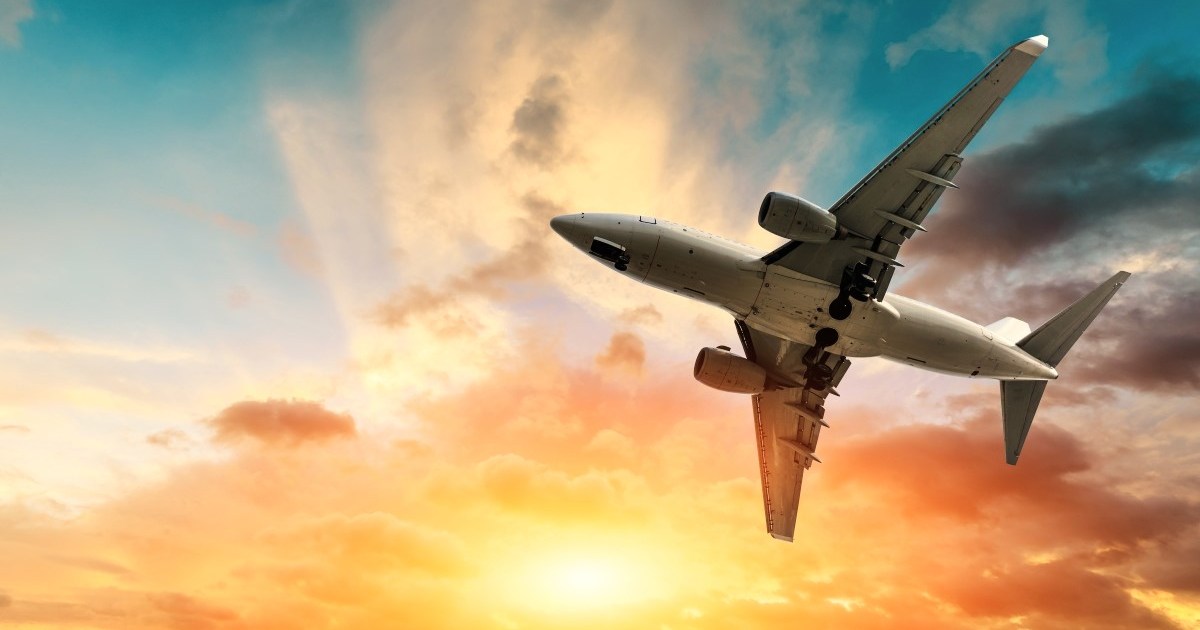 Son honors flight attendant mom, pilots her plane for first time