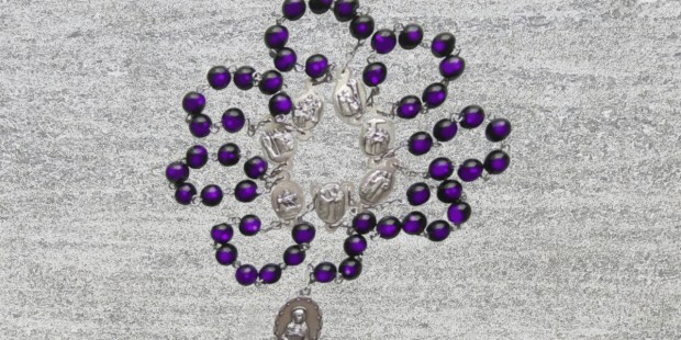 (Video) The Rosary that lets you follow Our Lady of Sorrows