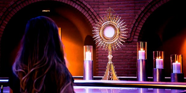 Dynamic Catholic publishes guide to Eucharistic consecration