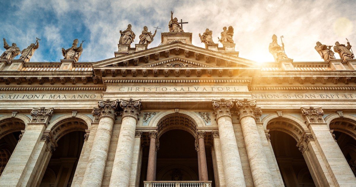 Pope's cathedral not the one you think it is; travel to 324