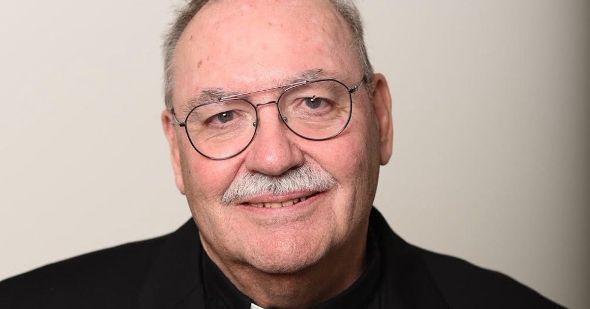 Hero priest dies following battle with 9/11-related cancer