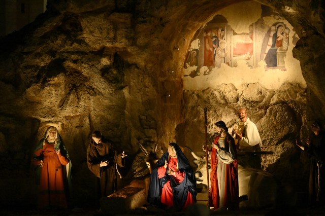 Like 800 years ago: Vatican presents its Nativity scene