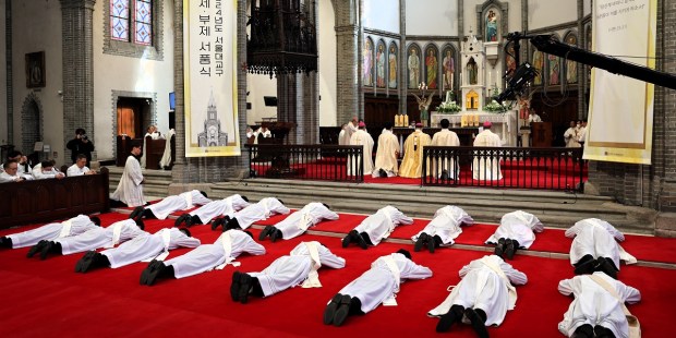 What priest shortage? Seoul Archdiocese ordains 41 to clergy