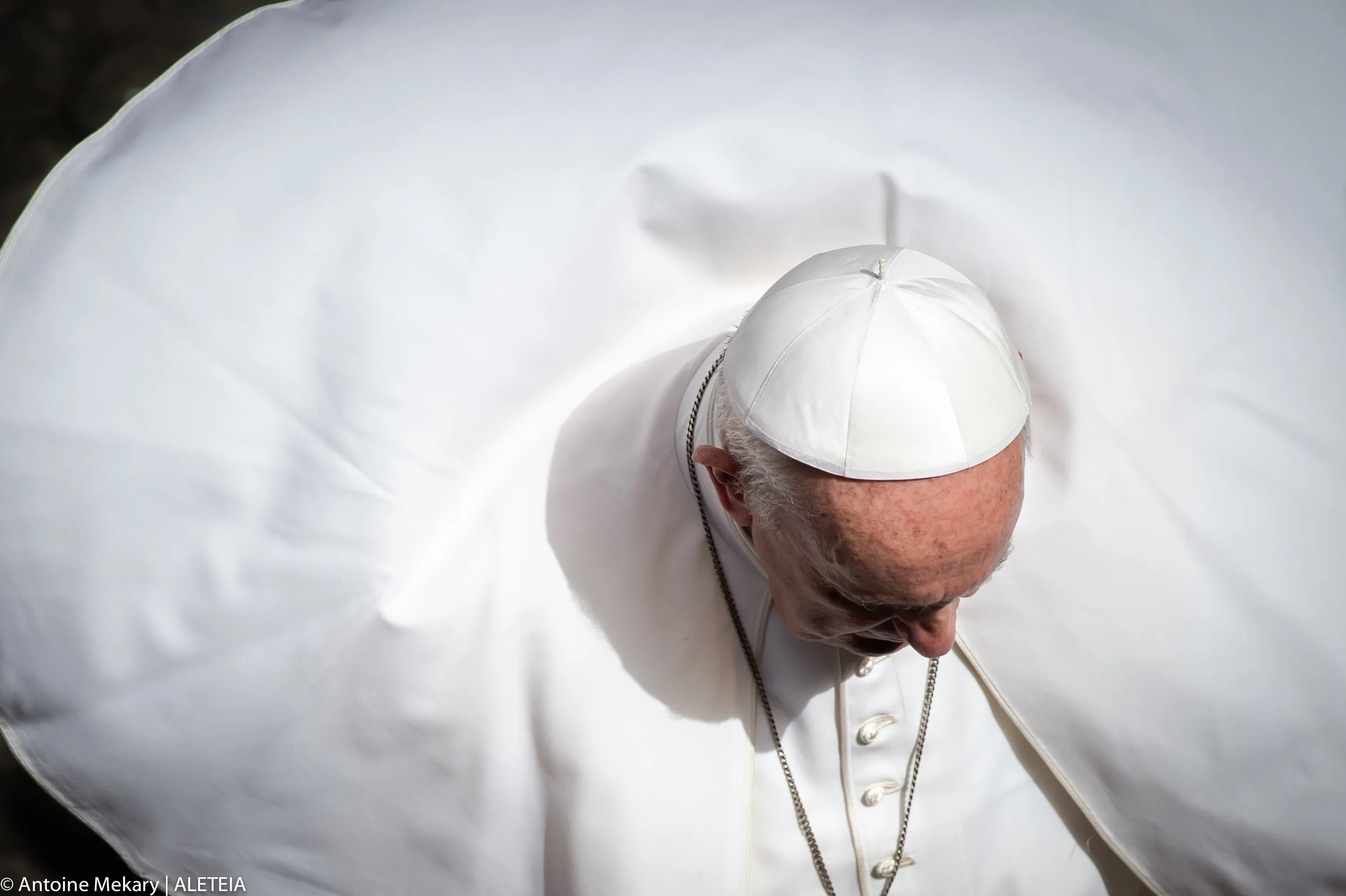 The complex history of why the pope is dressed in white