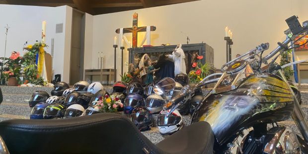 Evangelizing on wheels: Priest leads motorcycle pilgrimages