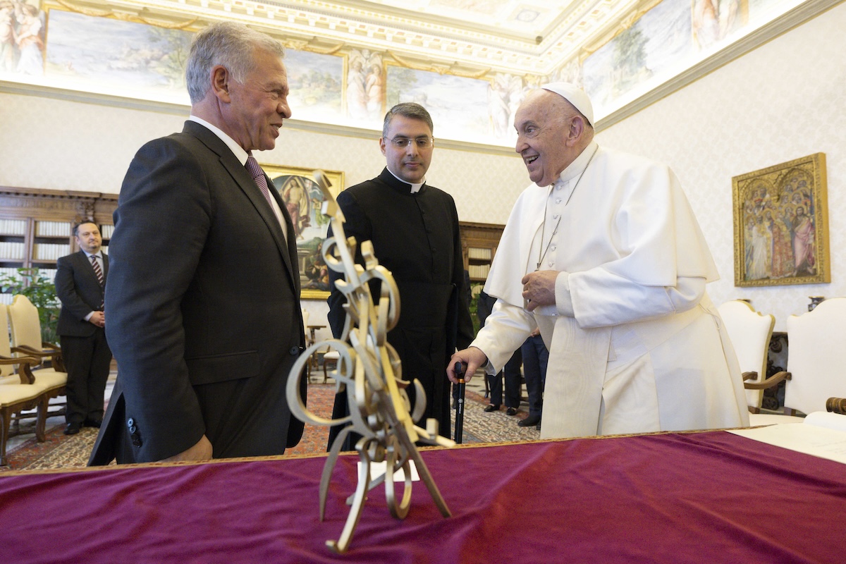 Jordan king meets again with Pope Francis, pushes peace