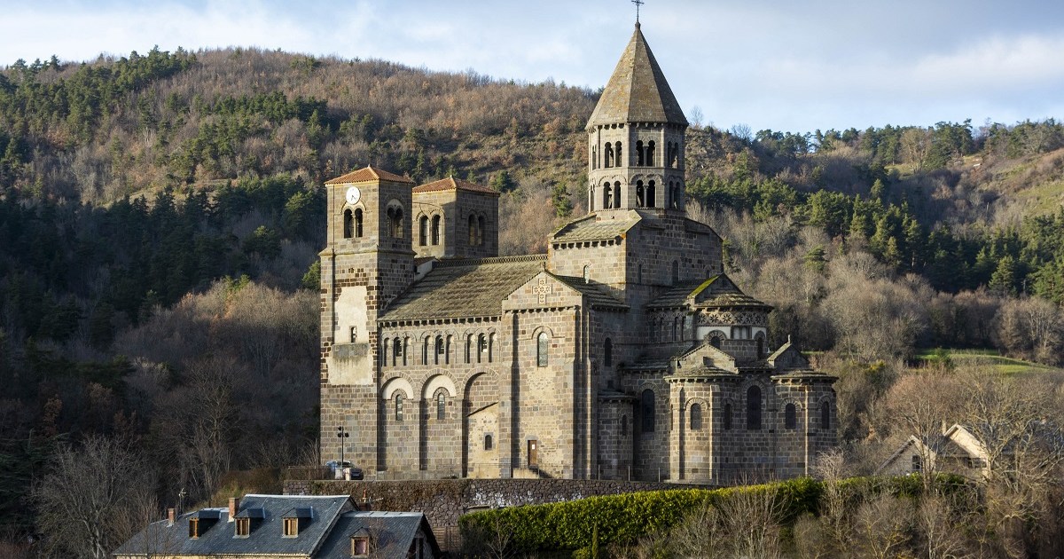 Rural French churches renovate thanks to Notre Dame surplus