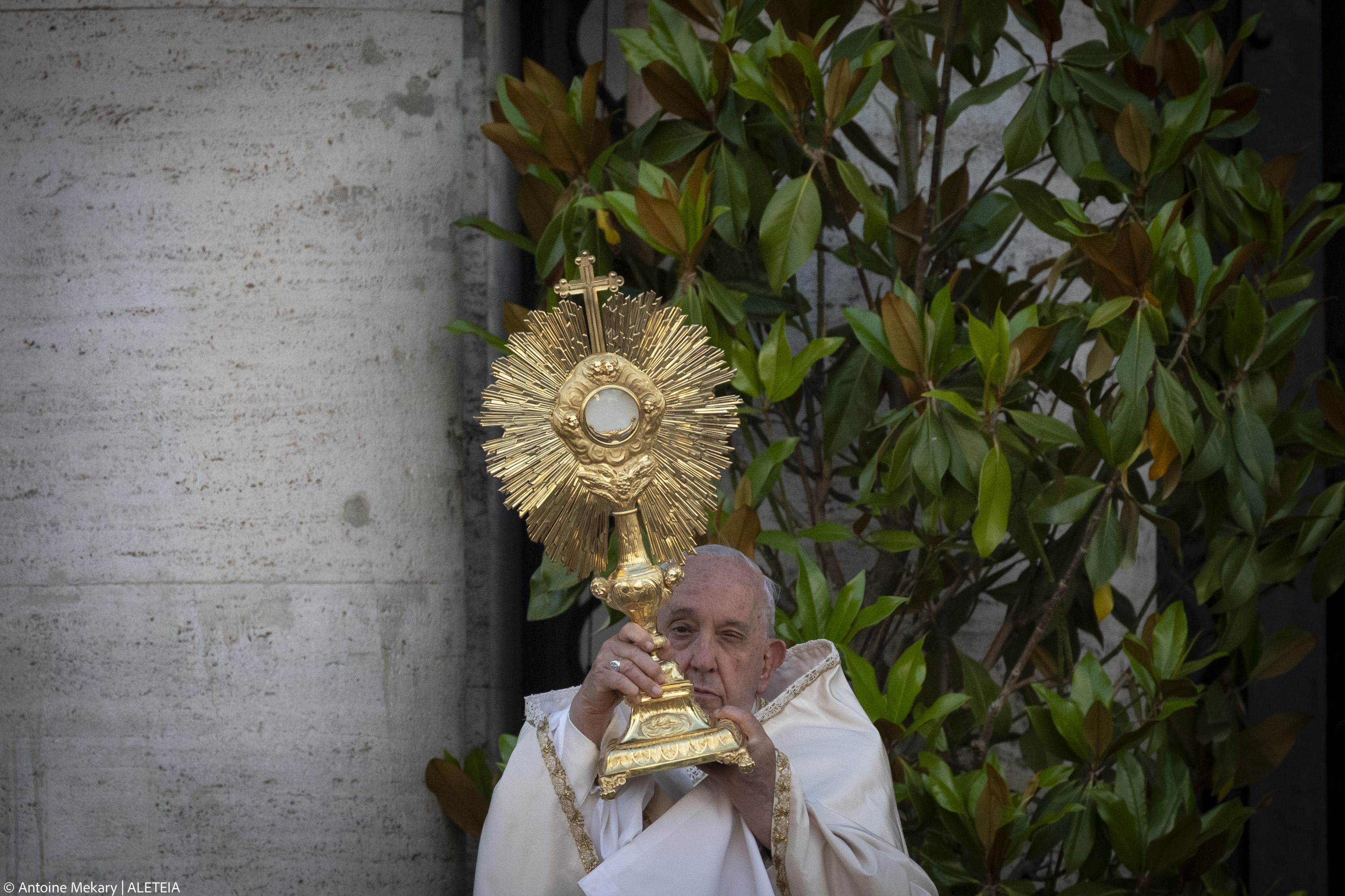 Rome to hold Holy Hour today for Pope's recovery