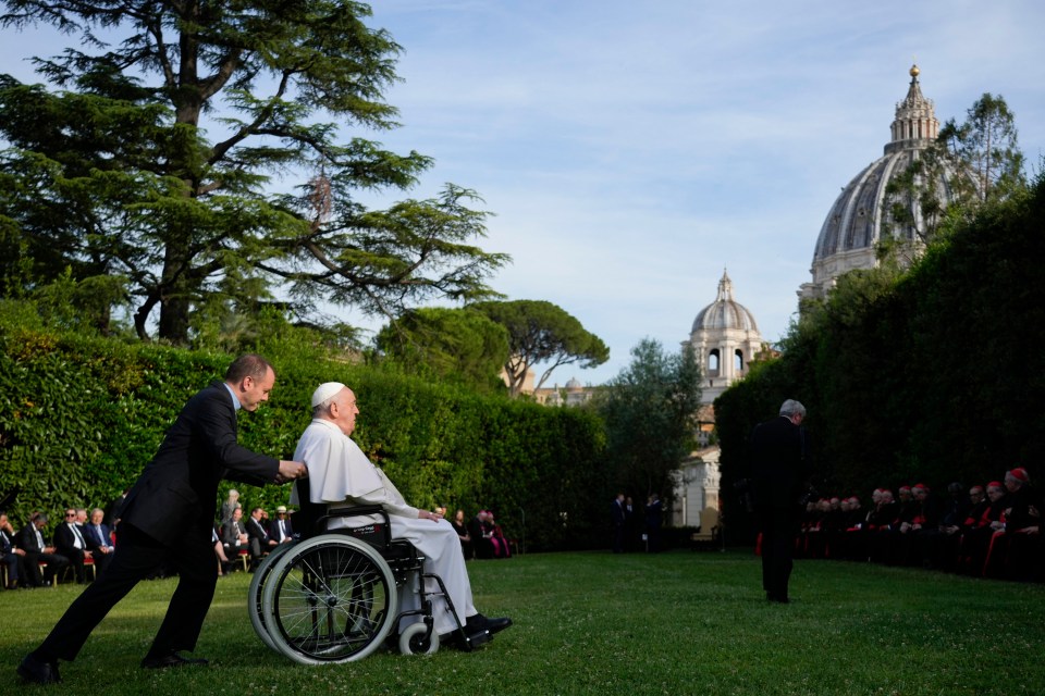 Pope marks 10 years since his Holy Land praye
