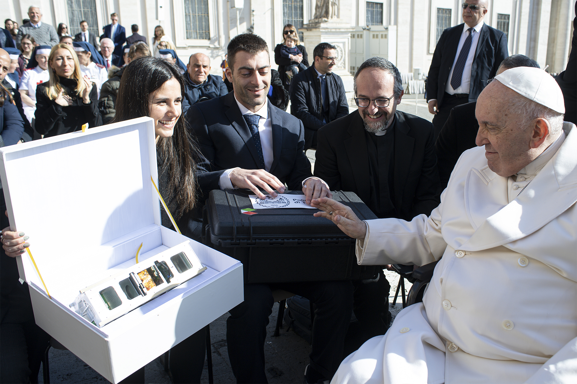 Astronauts Prepare Pope Francis For Space NASA Astronauts Butch