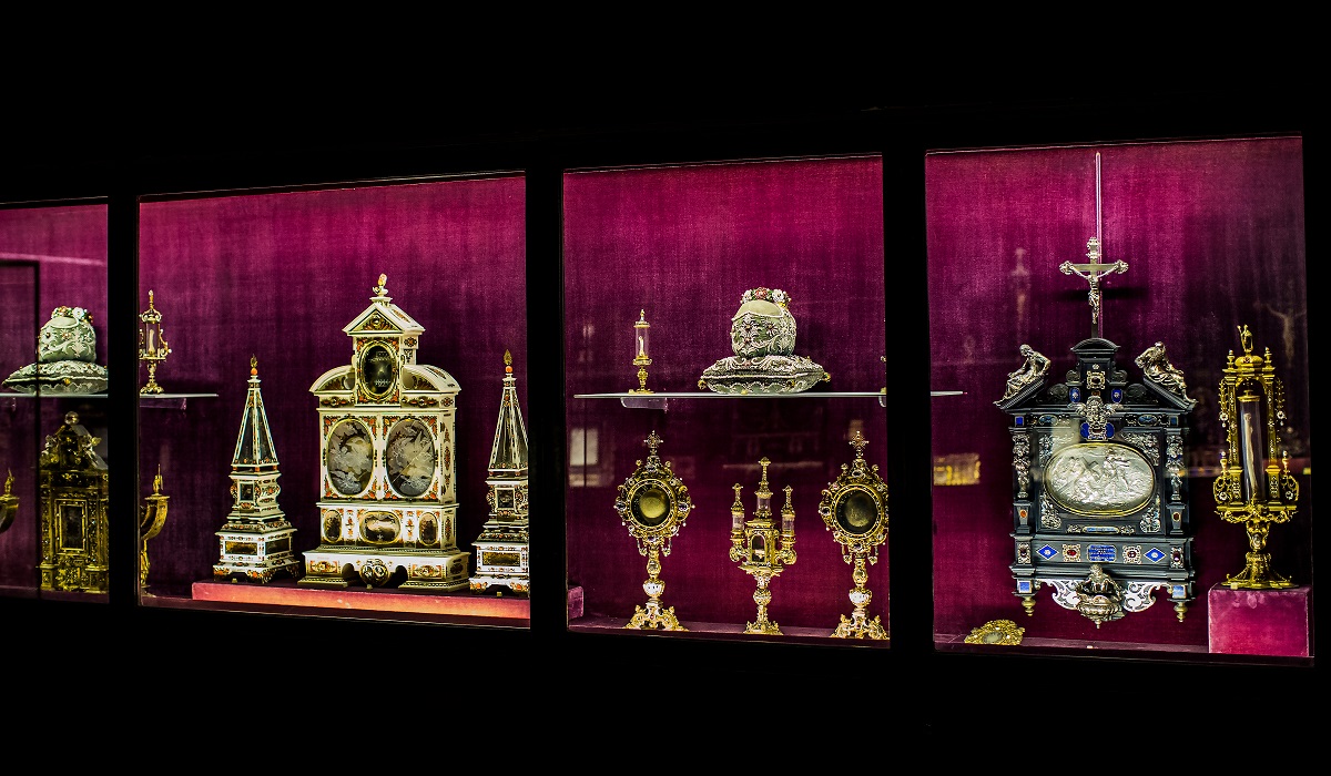 Philippines excited for Carlo relic tour, heart to heart