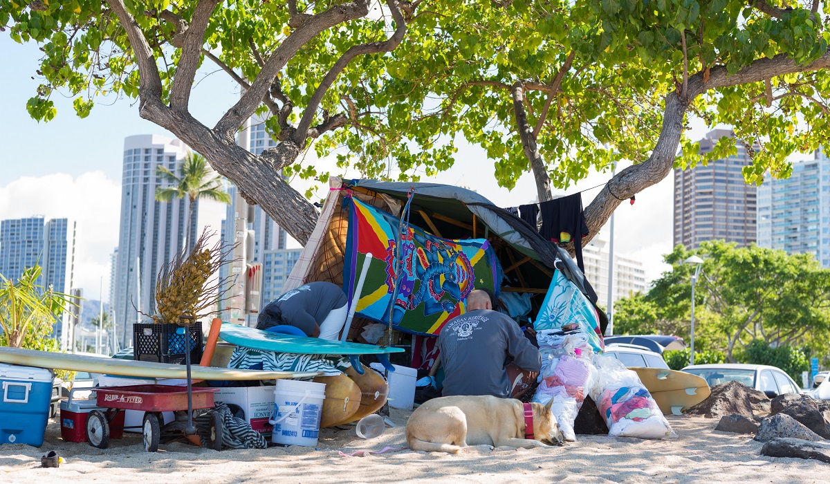 Ending homelessness in Hawaii: Big goal for a small charity
