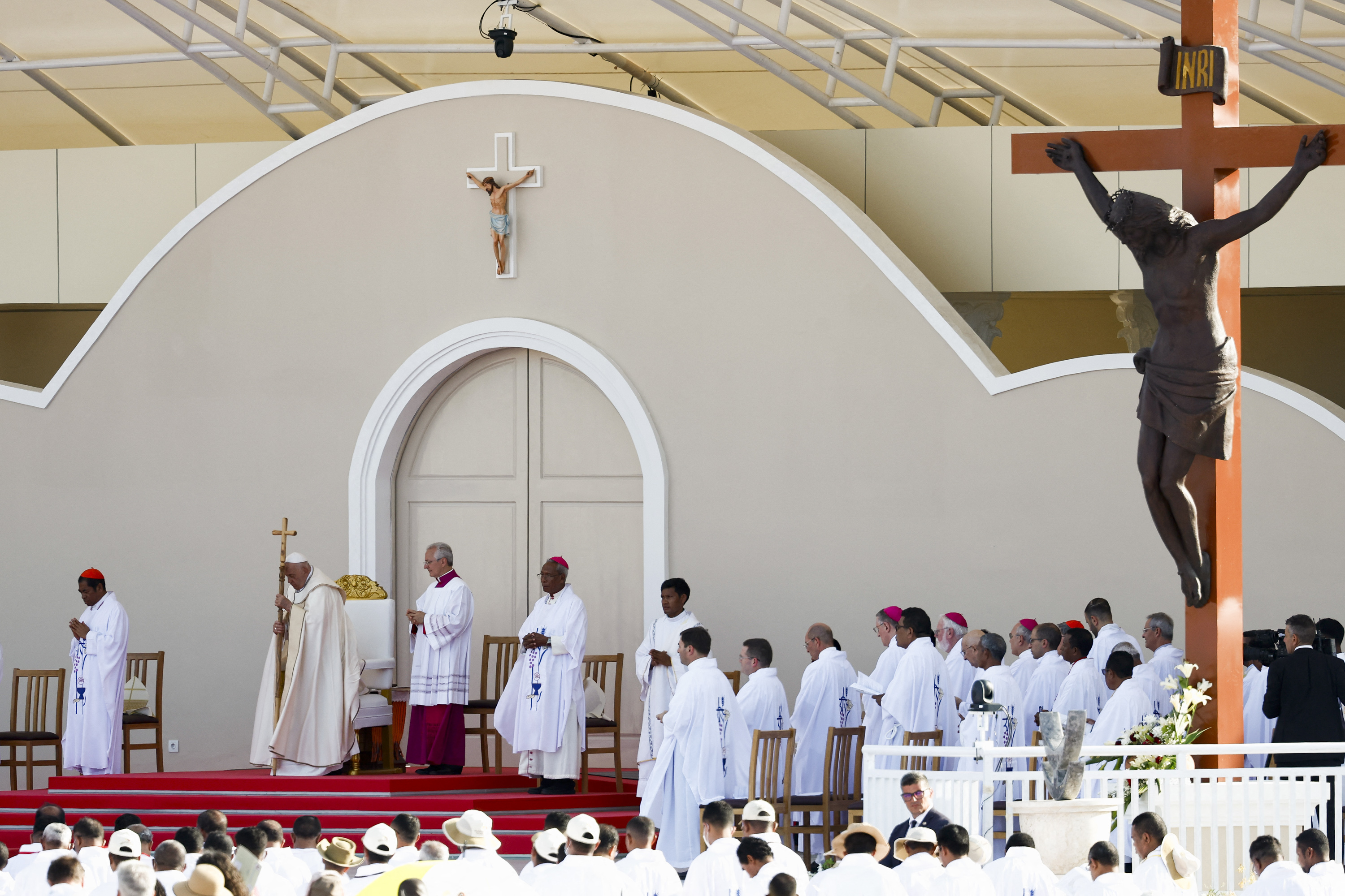 Nearly half the country attends Pope’s Mass (literally)