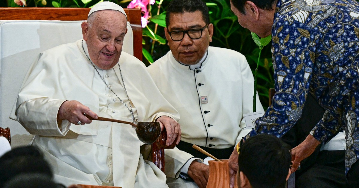(Slideshow) First days of Pope Francis in Indonesia