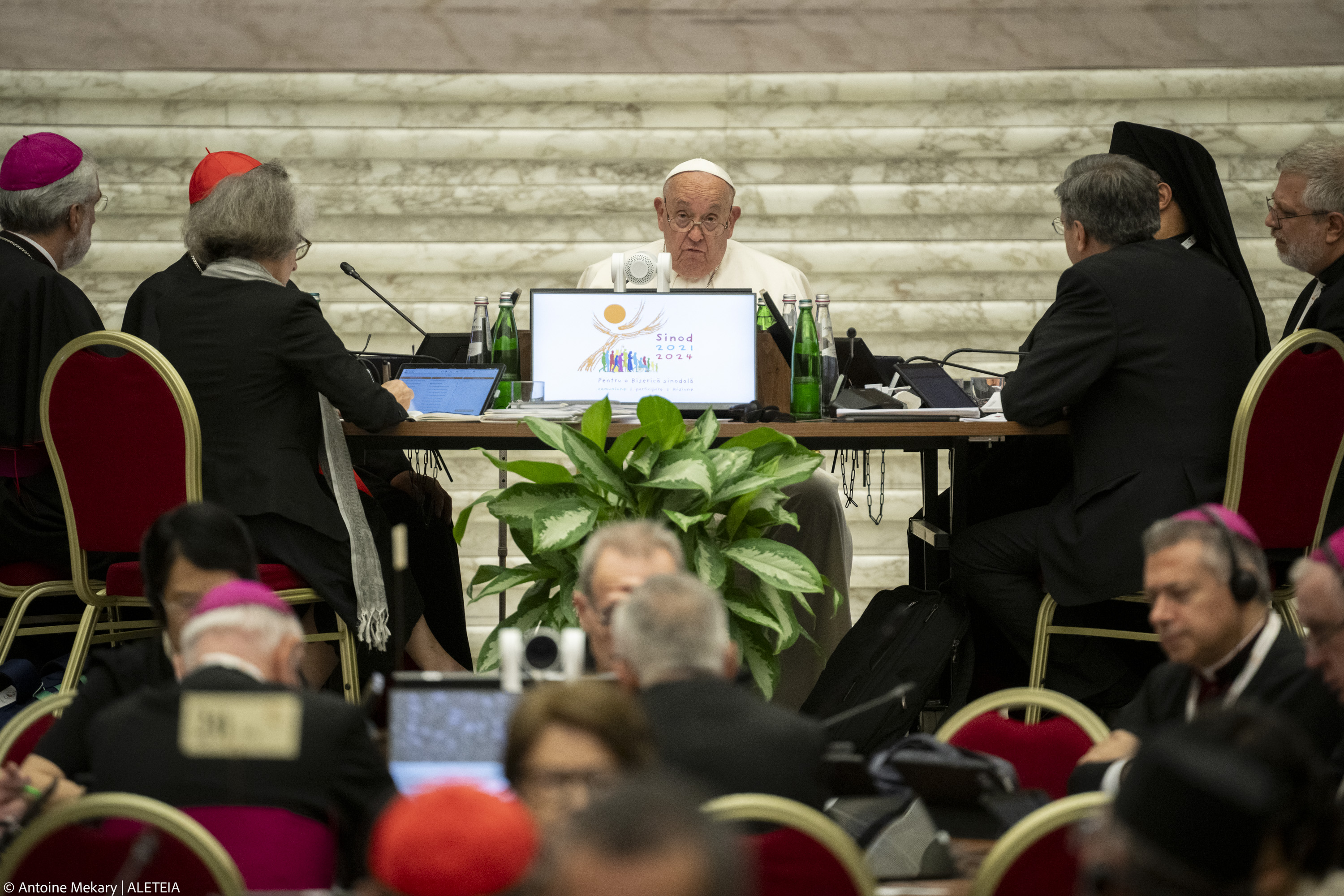 New book showcases Pope Francis’ love for poetry