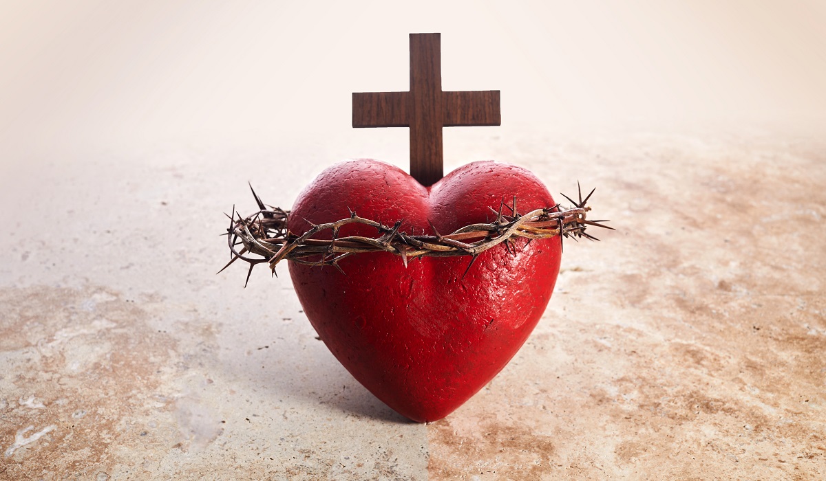 A few of history’s most incredible Sacred Heart images