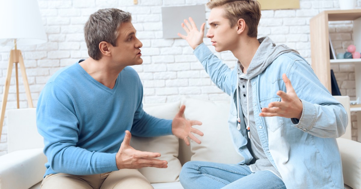 How to resolve family conflicts according to the Bible