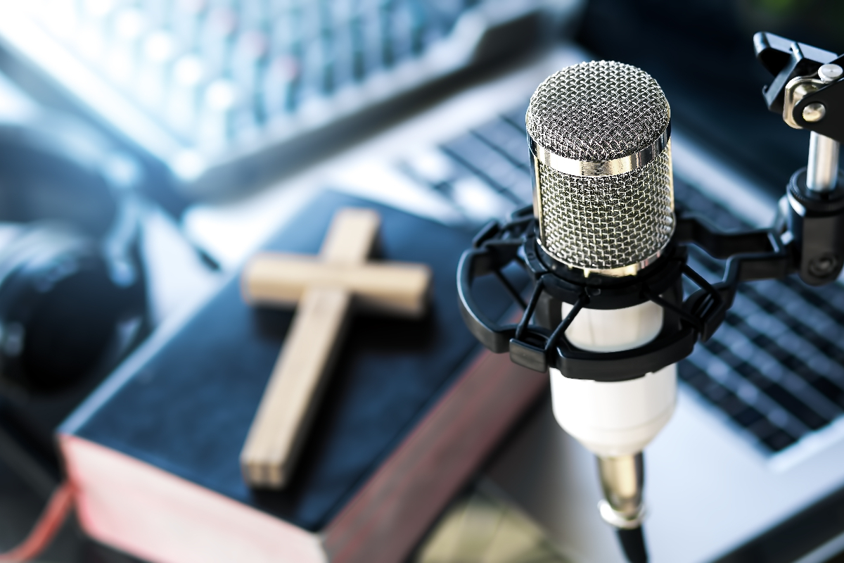 12 Wise and wonderful podcasts hosted by Catholic priests