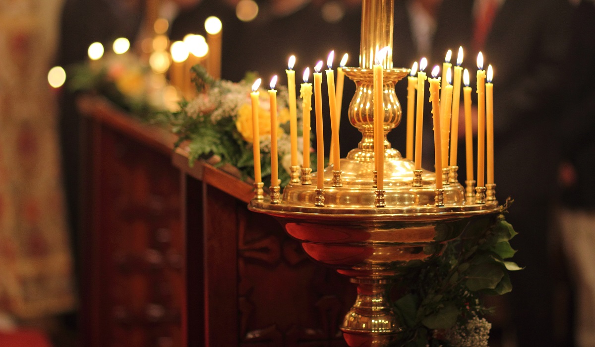 How monasteries introduced beeswax candles in Middle Ages