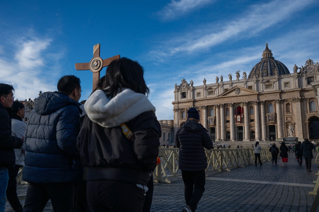 Franciscan friars launch app to guide pilgrims in Rome
