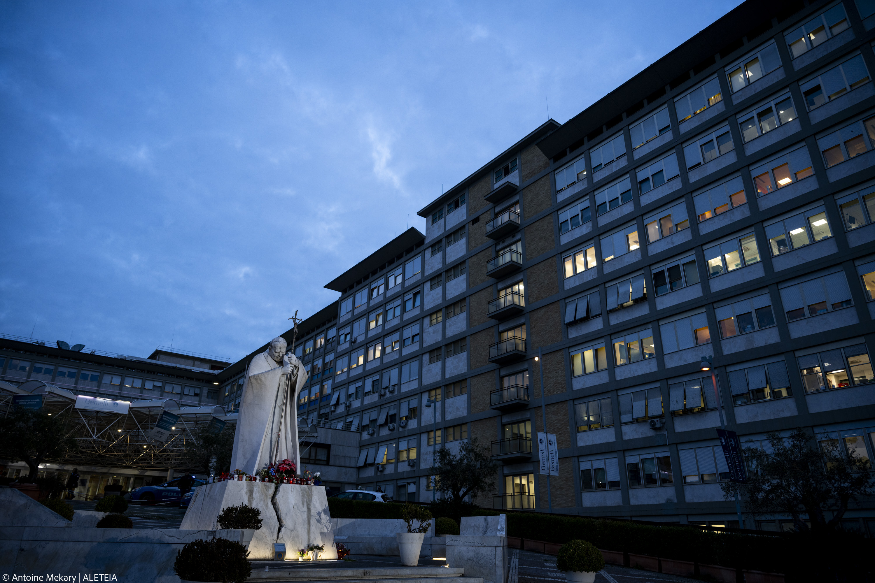 The popes and Gemelli Hospital: a timeline