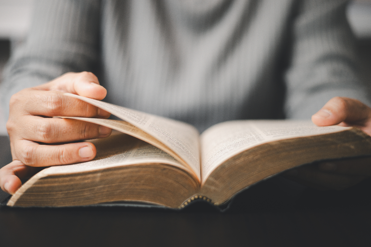 5 Beautiful books to walk you through a sacred Lent