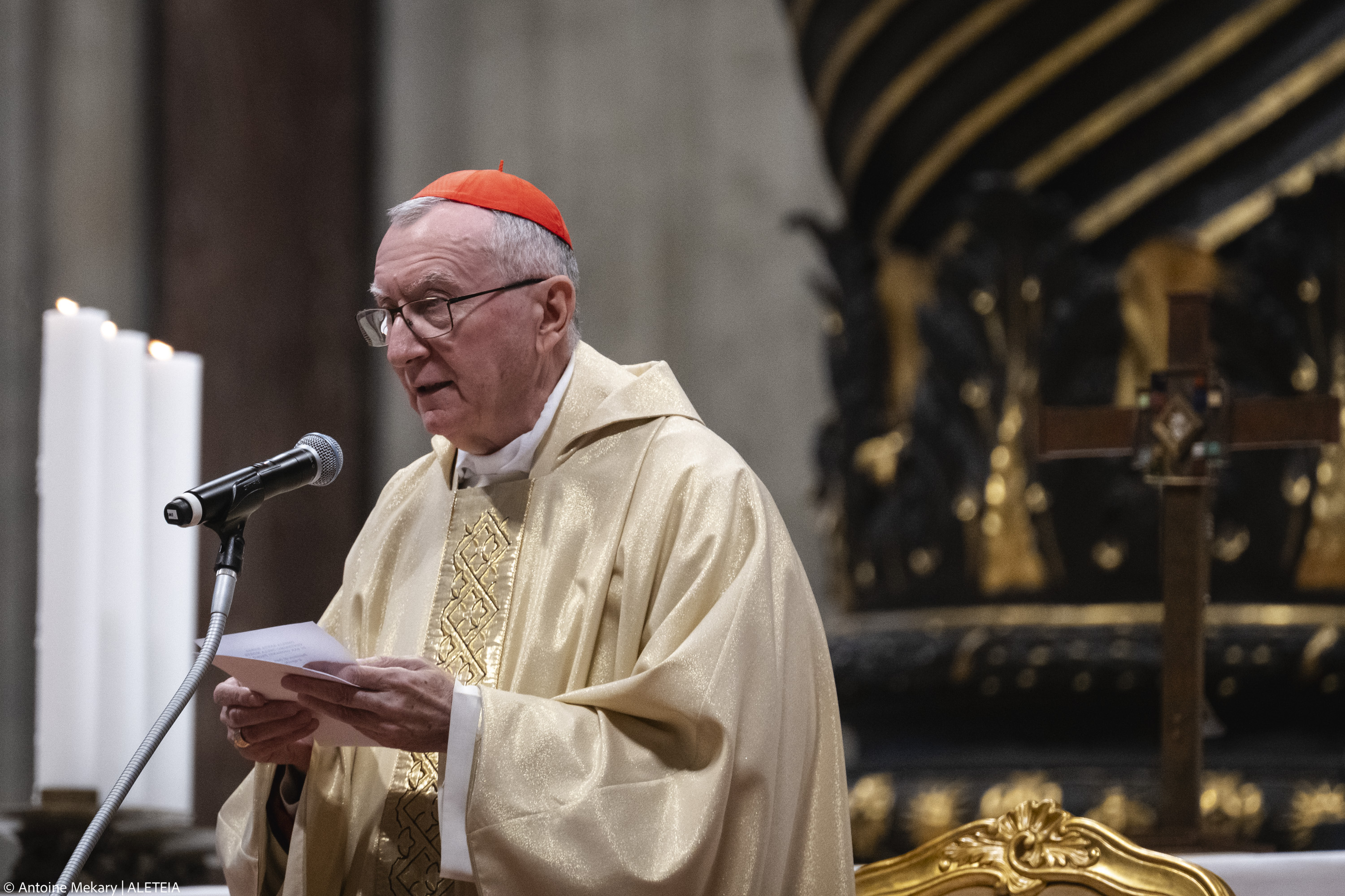 Cardinal Pietro Parolin pays tribute to Pope John Paul II